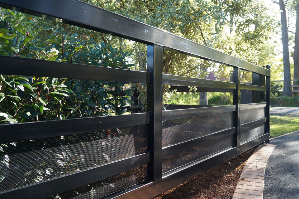 Professional Residential Fencing Contractors | Menolotto Fencing